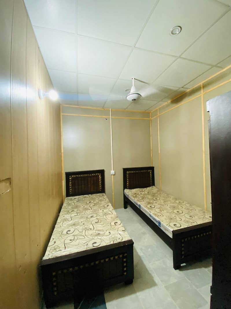 Girls Hostel In Islamabad I-8/2 - Rooms - 1108859136
