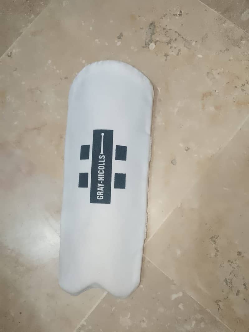 Cricket full kit - Sports Equipment - 1108865781