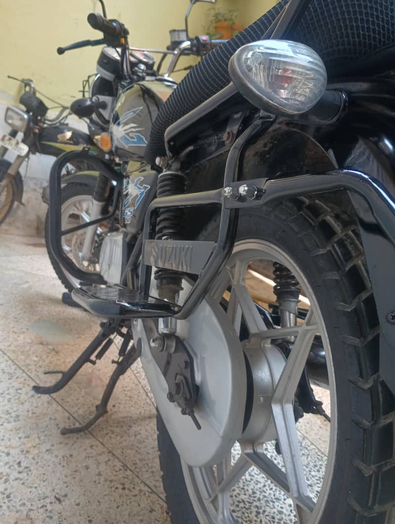 seeling my GS 150se center locking active - Standard - 1108891410