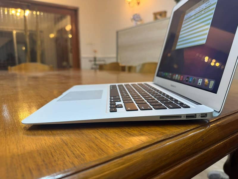 MacBook Air 2017 - Laptops - 1108902035