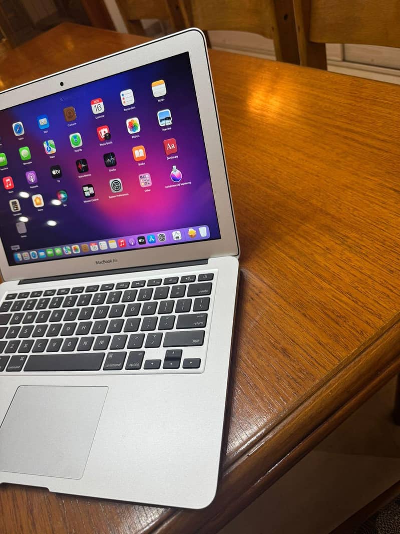 MacBook Air 2017 - Laptops - 1108902158