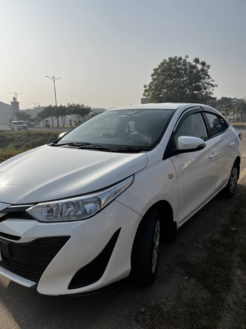Yaris 20/21 total geniun low mileage - Cars - 1108902373