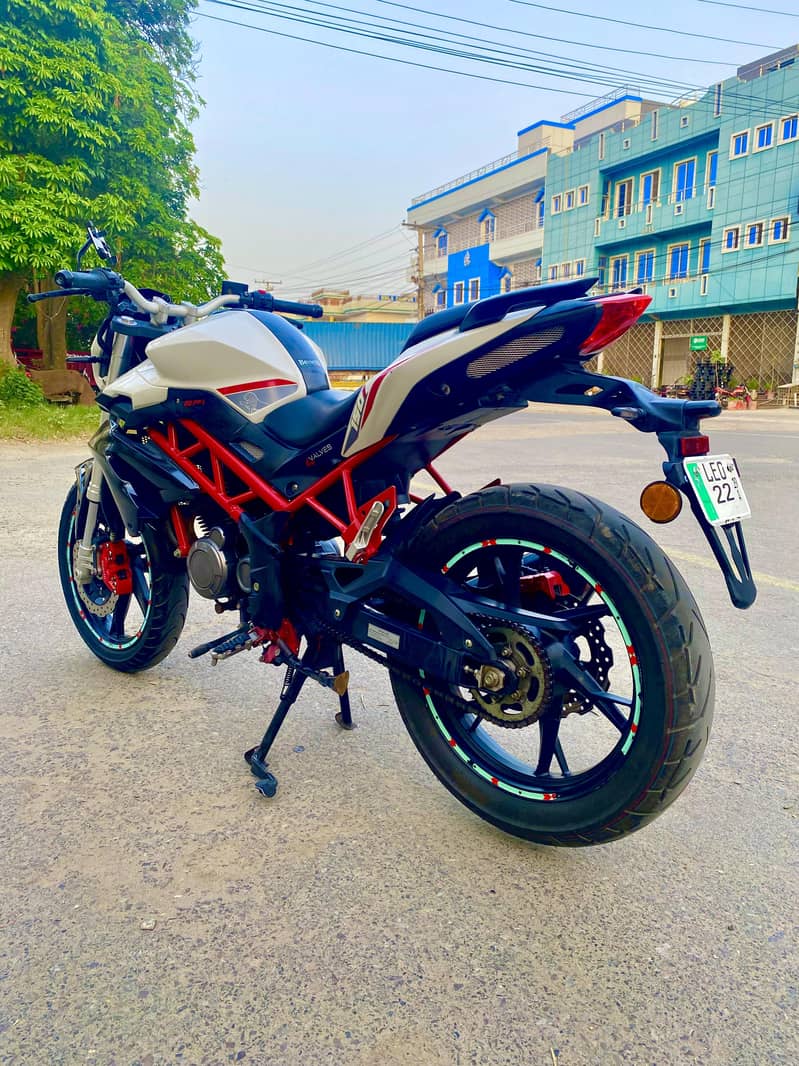 BENELLI TNT 150i (Engine to be replaced) - Sports & Heavy Bikes ...