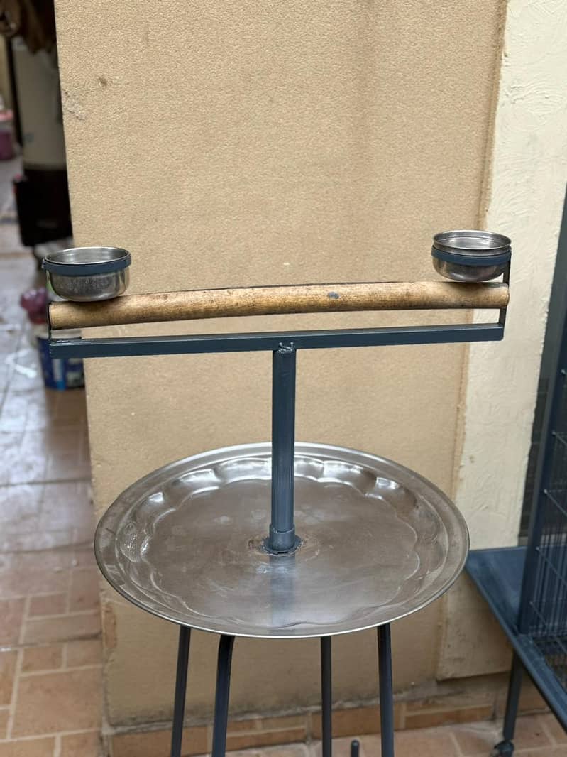 Metal bird Perch station with catch tray (Easy clean) - Cages, Crates ...