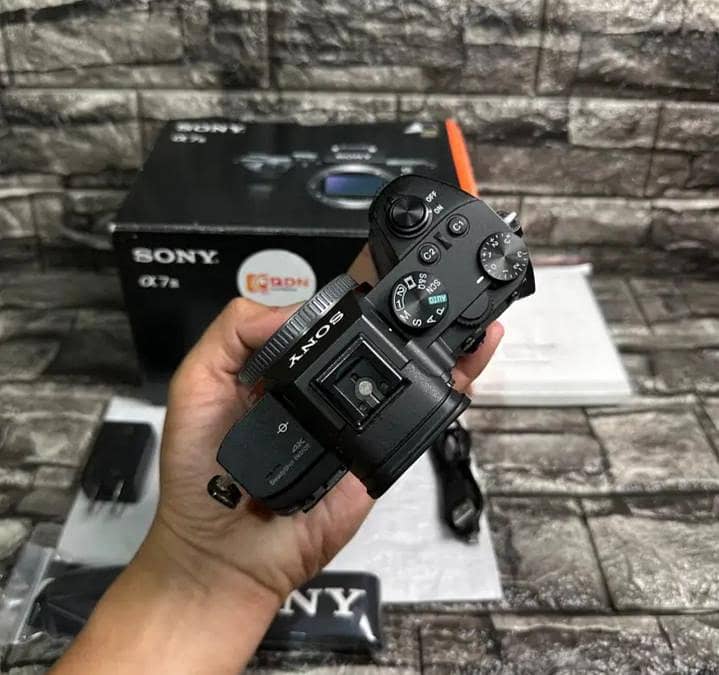 Sony a7III - Digital Cameras - 1109014842