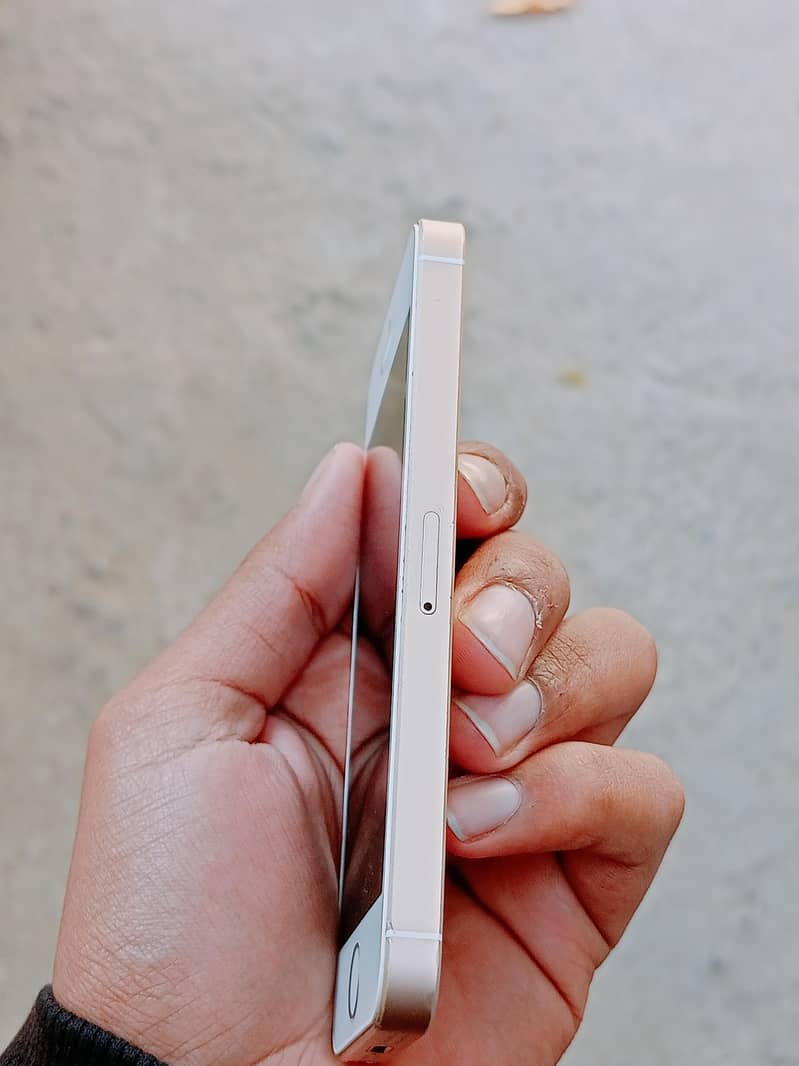 iphone SE 1gen - Mobile Phones - 1109034739