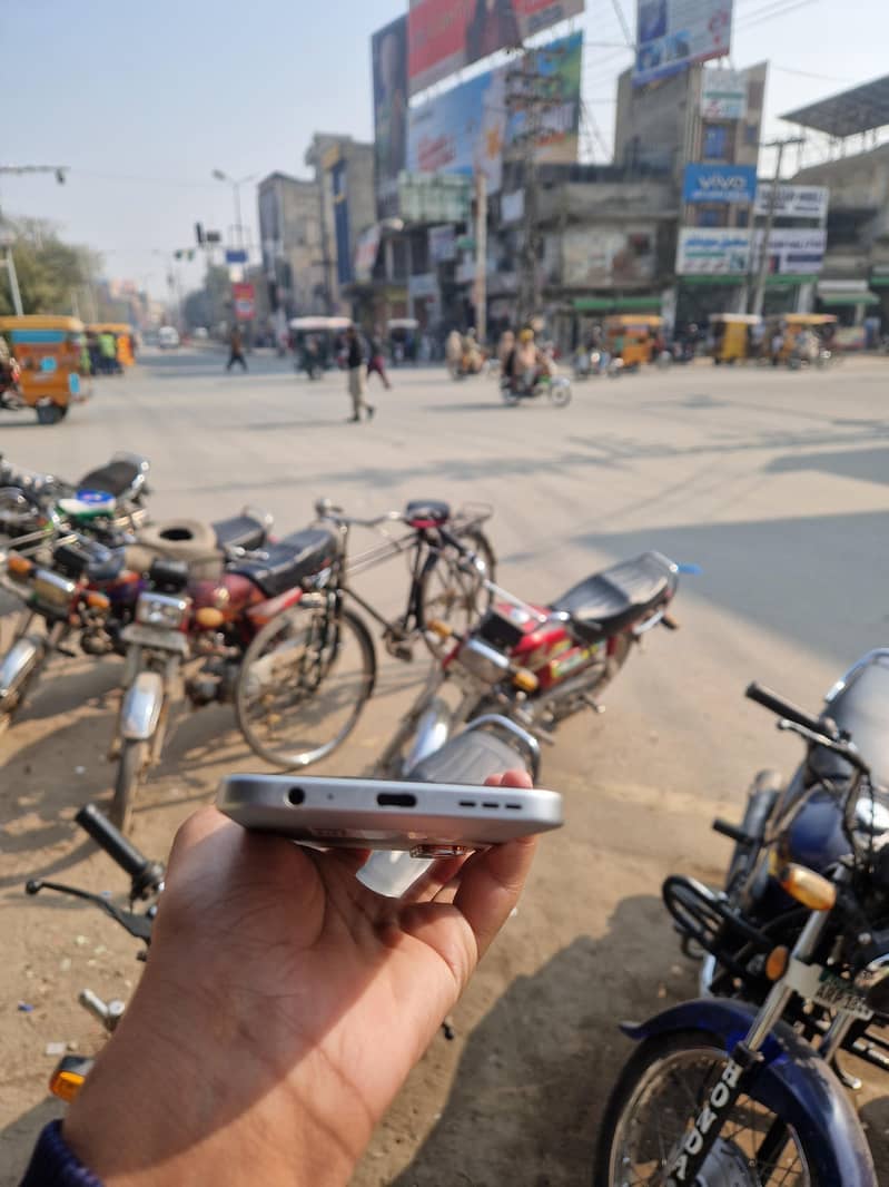 infinx Hot 60 - Mobile Phones - 1109063193