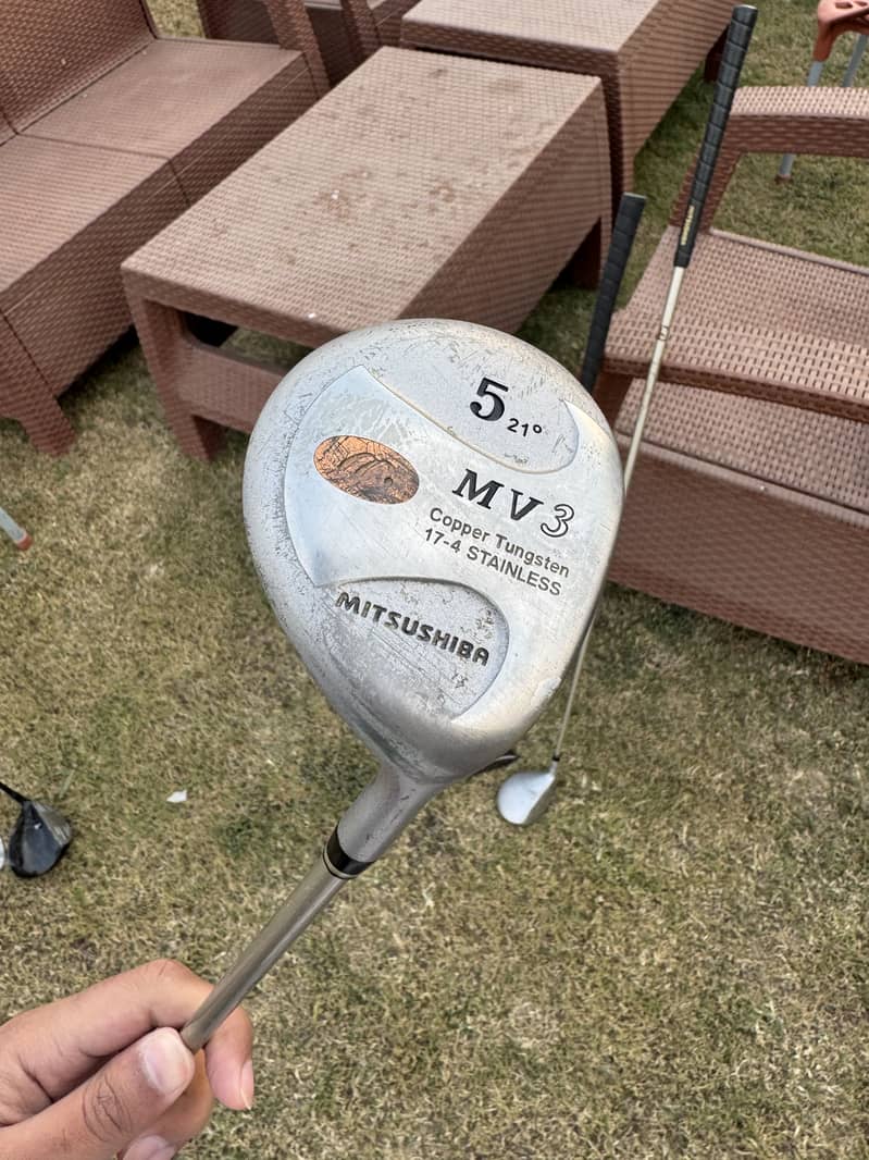 Mitsushiba Golf Kit - Sports Equipment - 1109076097