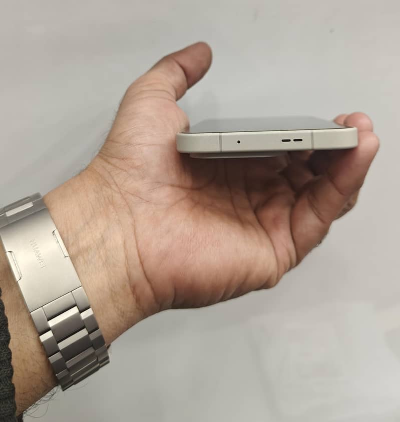 One plus 15 Dual Sim - Mobile Phones - 1109088566