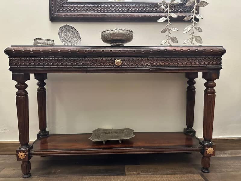 Miscellaneous House Hold Furniture for Sale - Console Tables - 1109159325