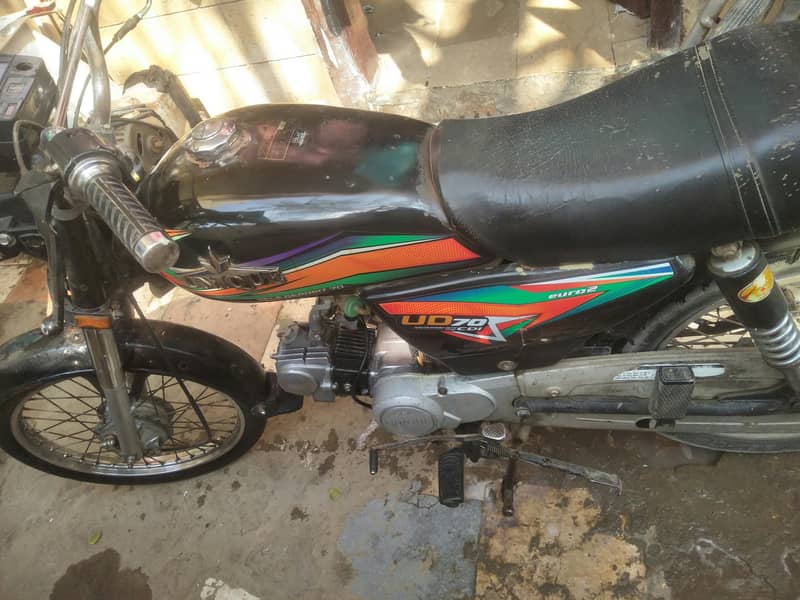 unique 70 geniun bike 1st owner - Standard - 1109172816