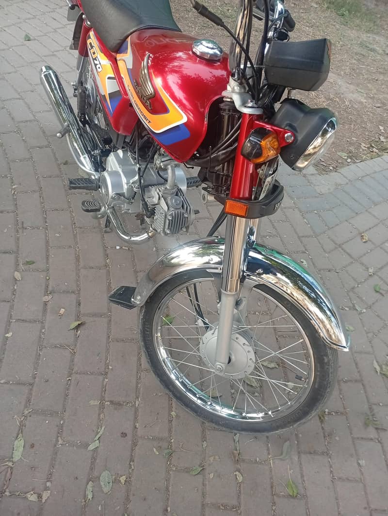 HONDA CD70 2025 only 3 mounth use - Standard - 1109097061