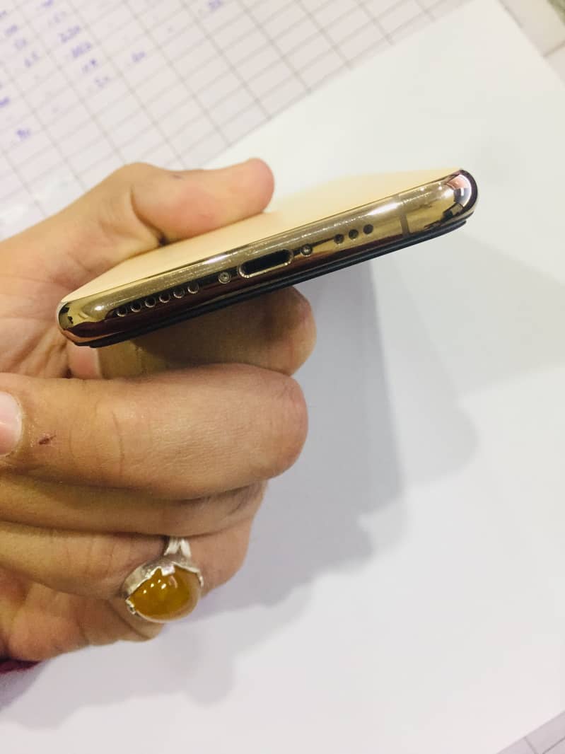 Iphone 11 Pro Gold Colour Duel Physical PTA Approved 256 Gb With Box ...