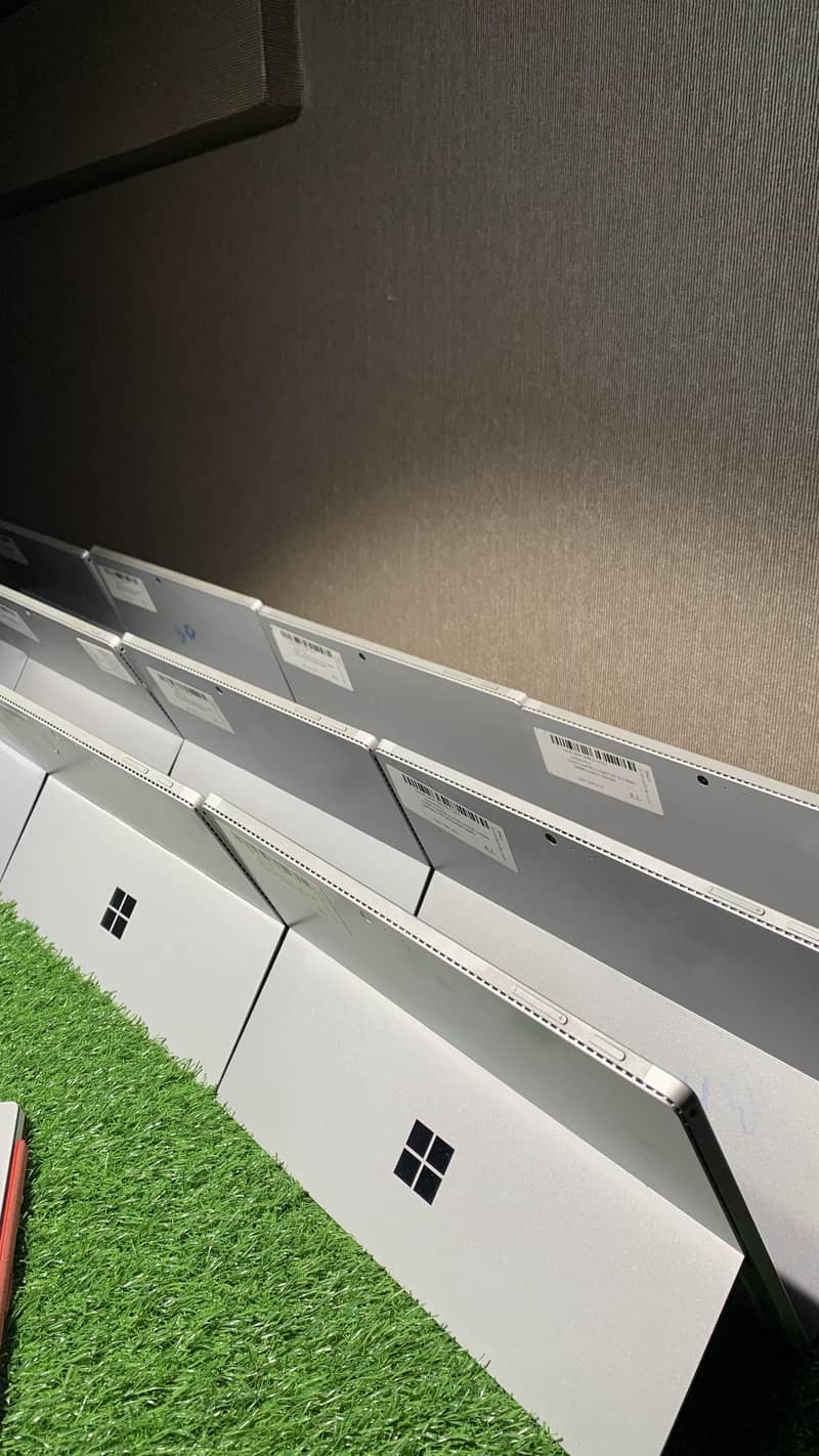 Microsoft Surface Pro 4 | 15 Pcs. Available - Laptops - 1109256046