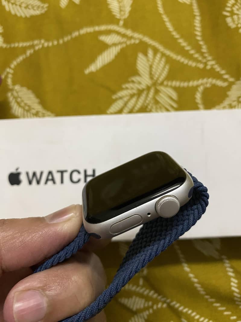 Apple watch SE - Smart Watches - 1109256986