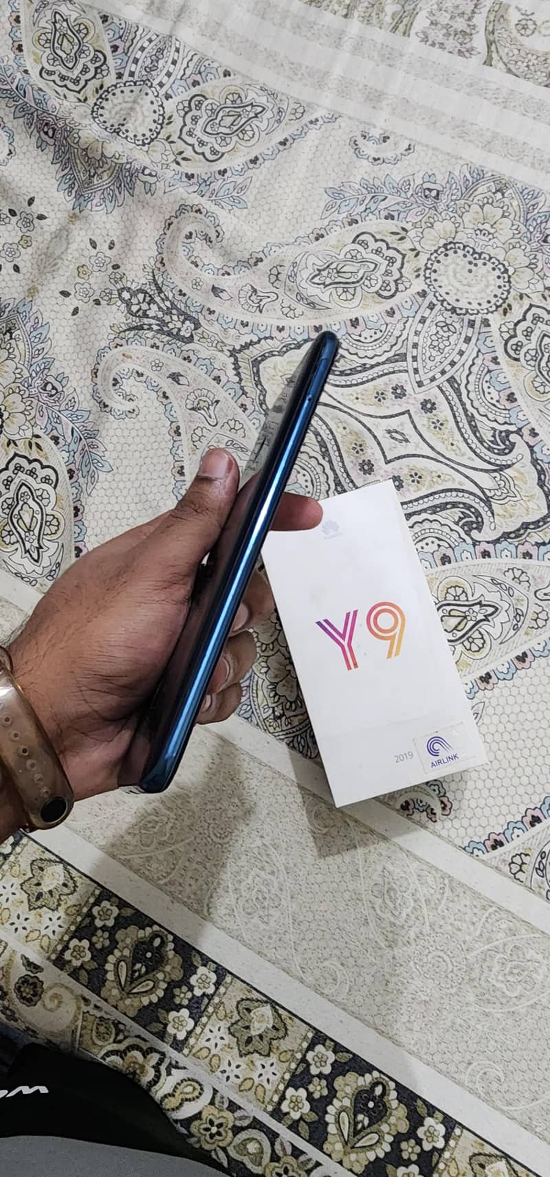 Huawei Y9 2019 4/64gb official PTA with Box - Mobile Phones - 1109317428