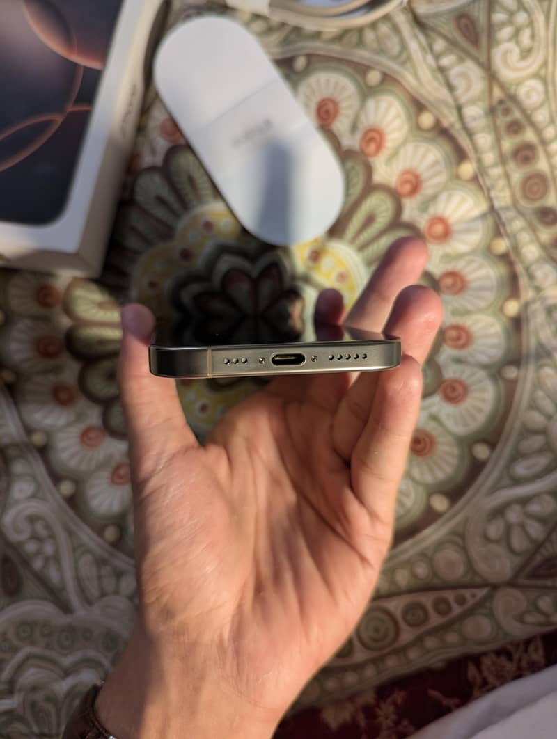 IPhone 16pro 256GB PTA APPROVED || PHYSICAL+ESIM ||COMPLETE BOX ...