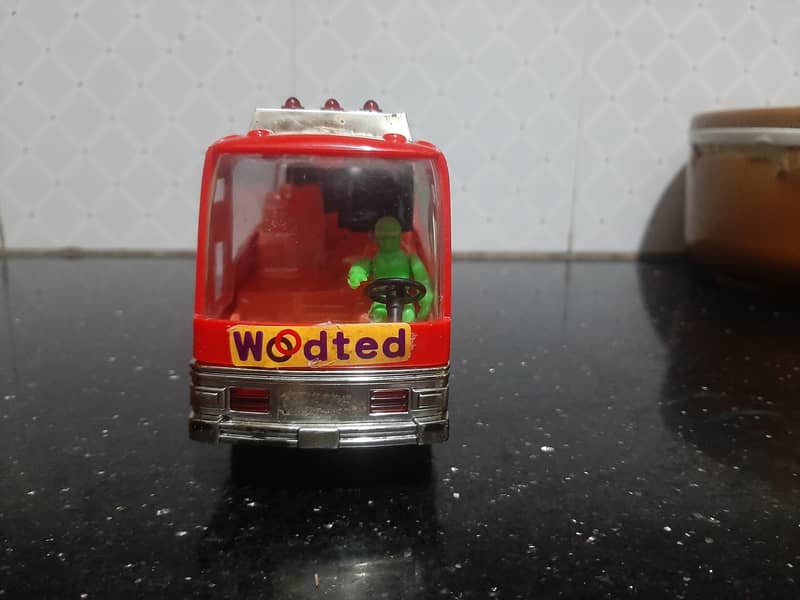 busss - Toys - 1109337451