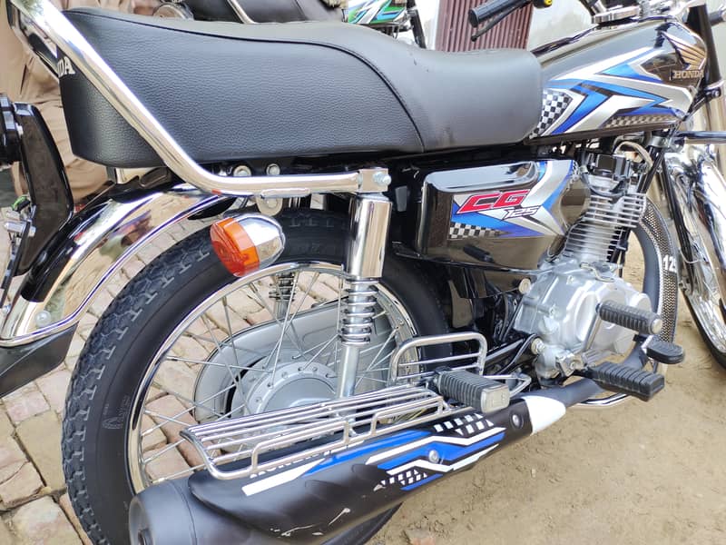 Honda CG 125 24/25 Model Like A Fresh Condition - Standard - 1109341394