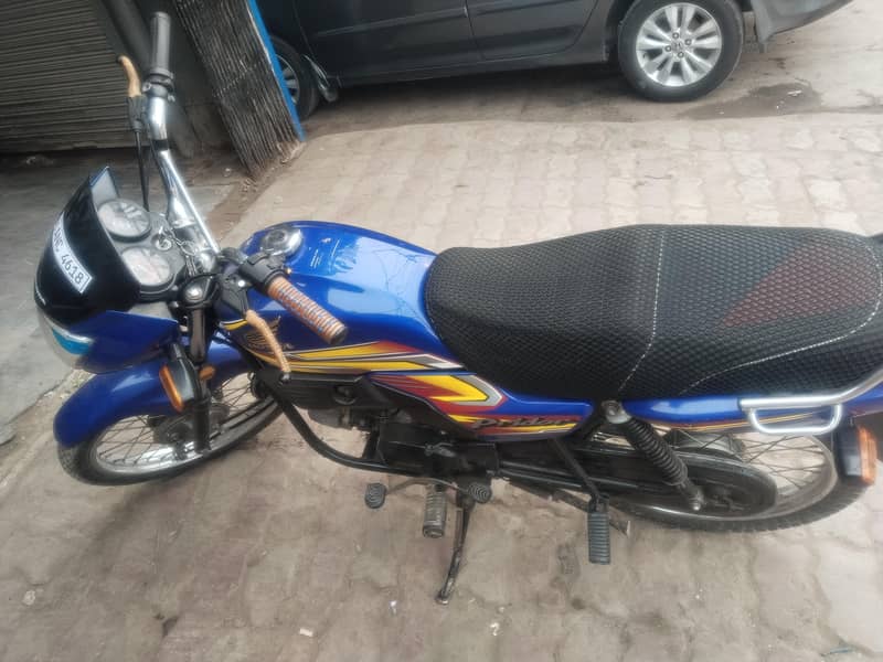 honda prider. . . . . madal 2022 - Standard - 1109342086