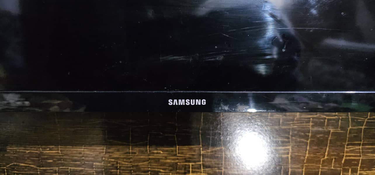 50" Samsung Original LCD - Televisions - 1109370798