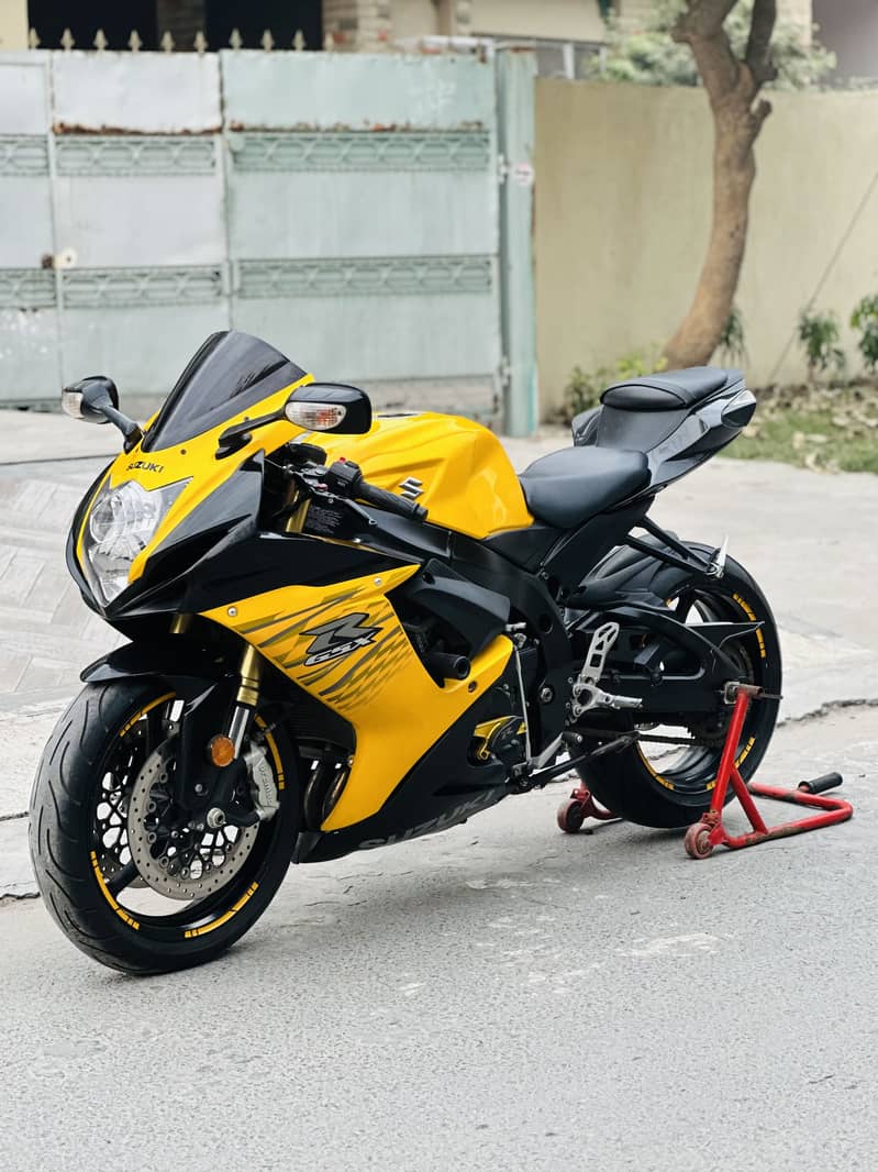 Heavy bike gxr 750cc - Sports & Heavy Bikes - 1109401379