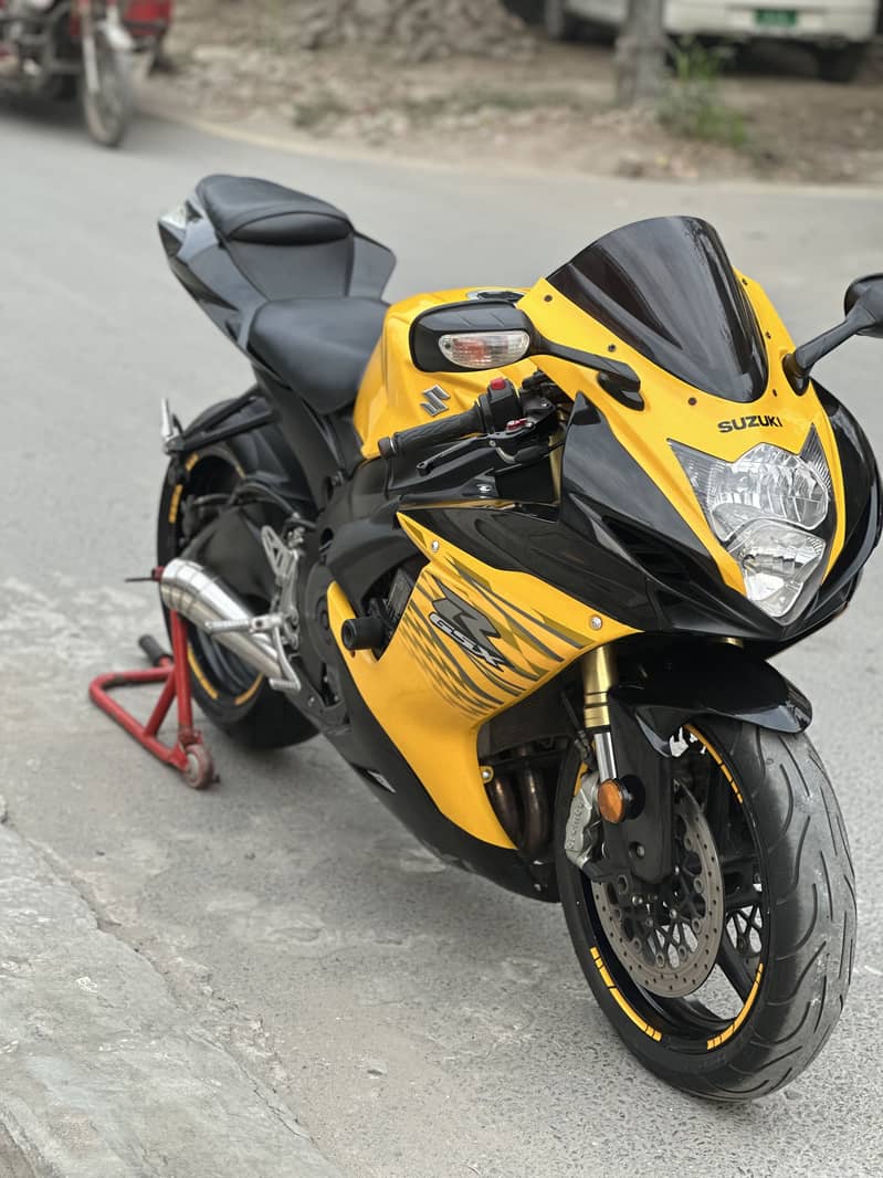 Heavy bike gxr 750cc - Sports & Heavy Bikes - 1109401379