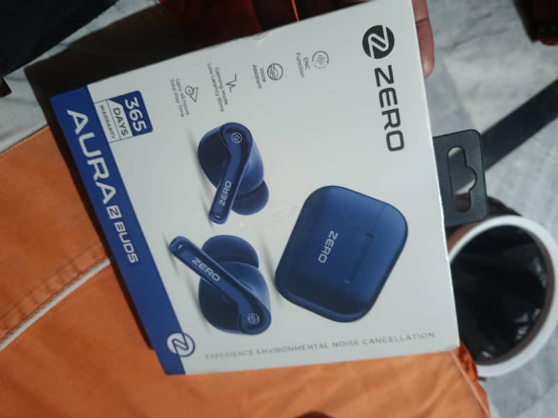 Zero Aura Packed new with warranty headphones - Earphones - 1108216584