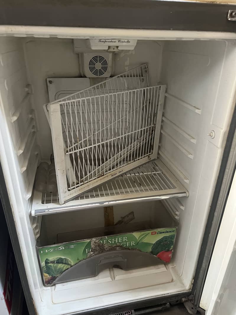 Medium size Fridge Dawlance - Refrigerators - 1109415578