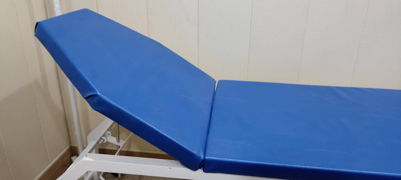 hospital Stracher / Bed - Beds - 1109435923