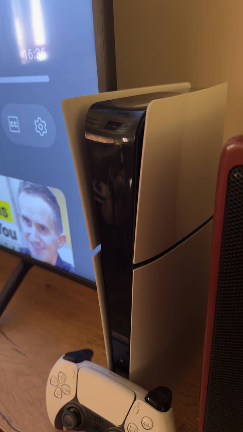 PlayStation 5 Slim 1 TB FC26 10/10 With Box & Acessories - Gaming ...