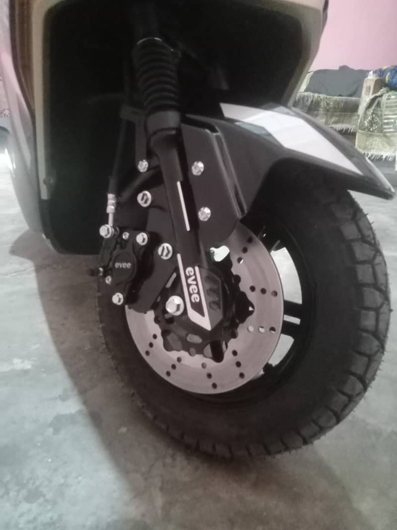 evee gen-z 2025 - Electric - 1109488878