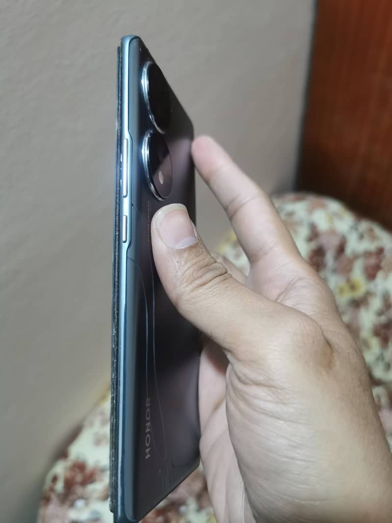 Honor 70 12/256 gb edge screen - Mobile Phones - 1109518077