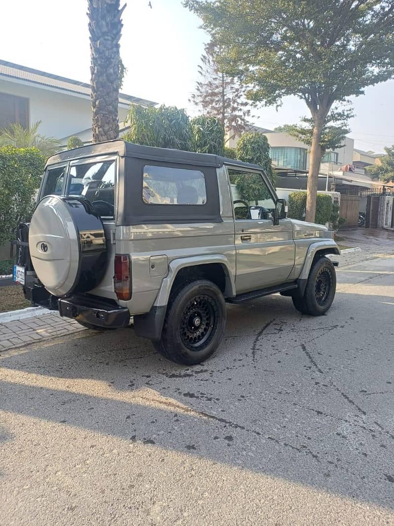 Toyota Land Cruiser RKR - Cars - 1109525655