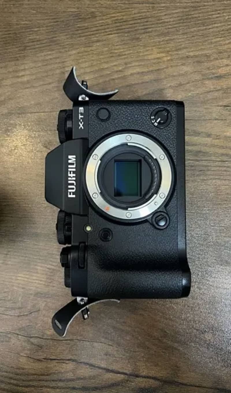 Fujifilm XT-3 Mirrorless Camera - Digital Cameras - 1109528785