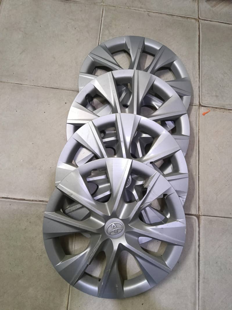 Corolla wheel cover - Exterior - 1109553964