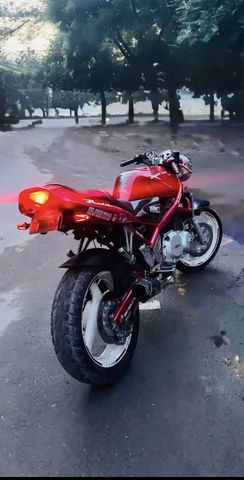 Beautiful suzuki bandit 400 - Sports & Heavy Bikes - 1109559522