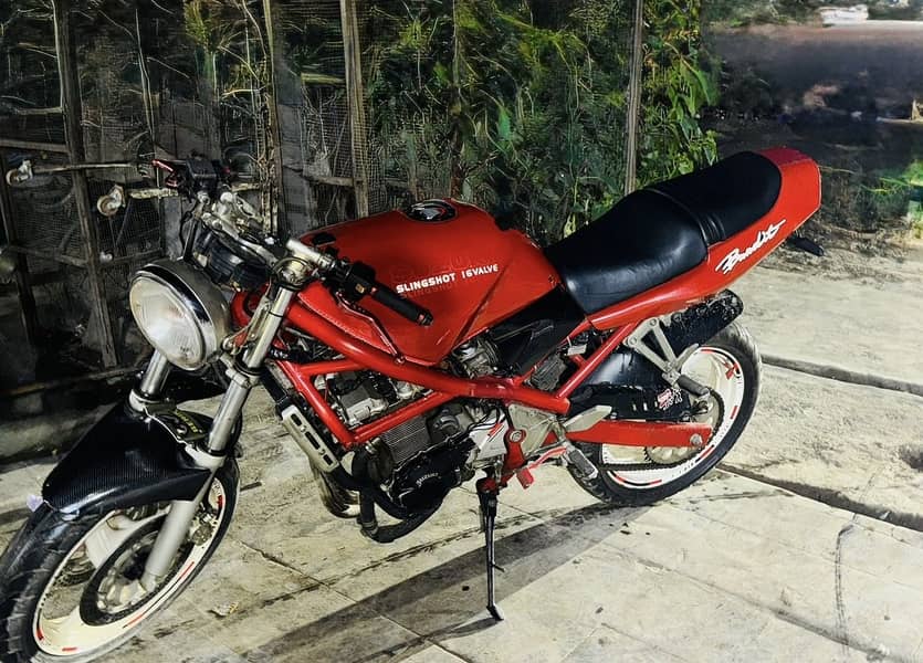 Beautiful suzuki bandit 400 - Sports & Heavy Bikes - 1109559522