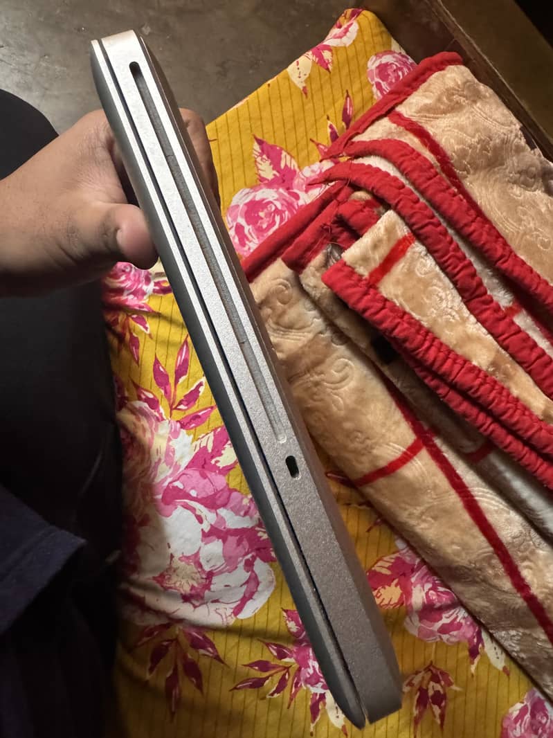 Macbook pro (13 inch) early 2011 - Laptops - 1109564135