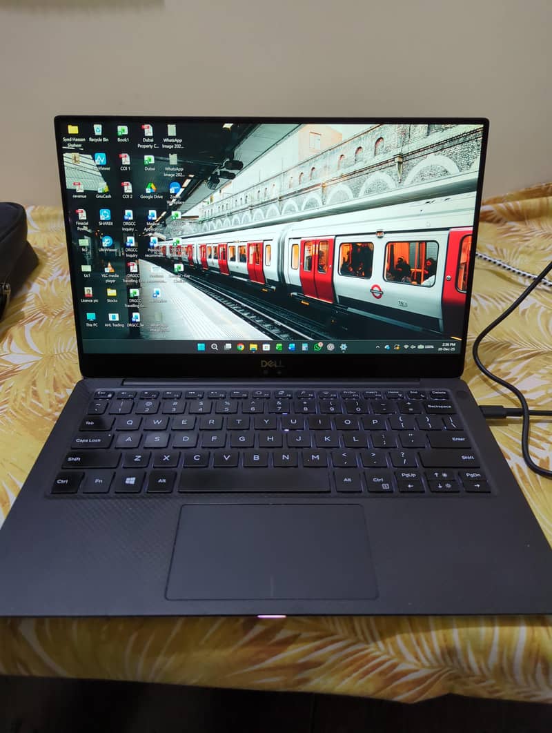 DELL XPS 13 - Laptops - 1109571736