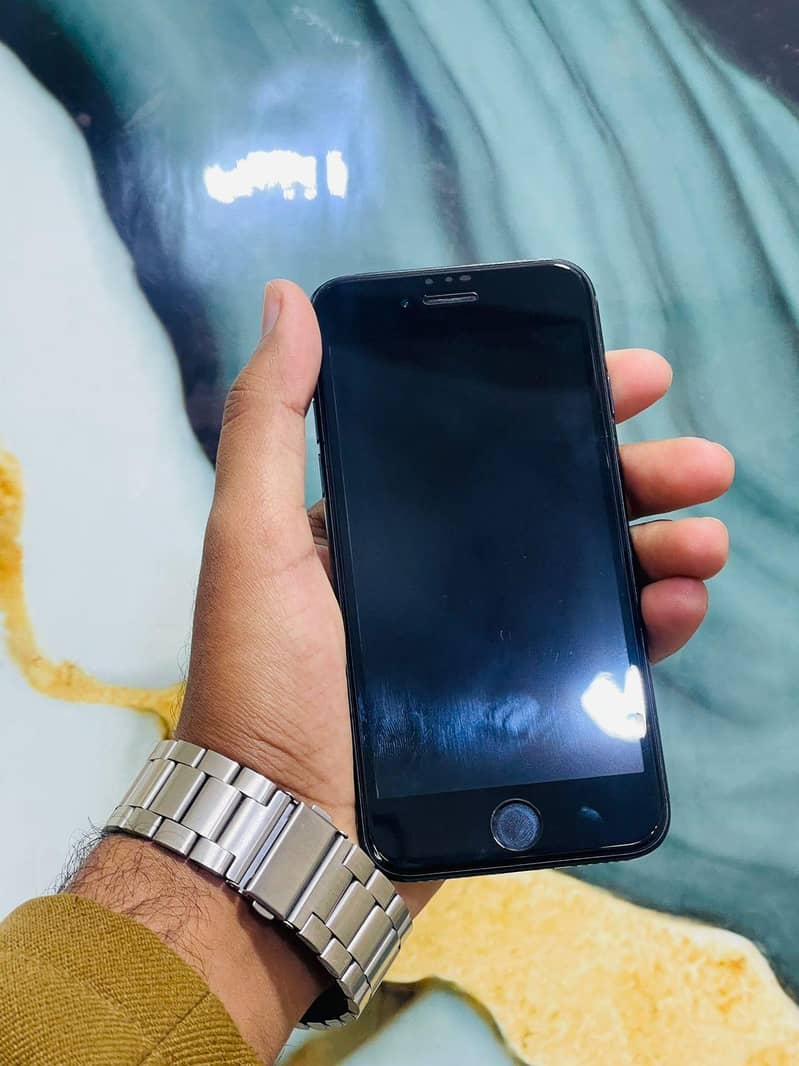 iphone se 2020 pta approved - Mobile Phones - 1109577491