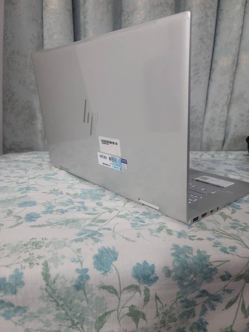 HP envy 15.6 inch laptop. foldable - Laptops - 1109585931