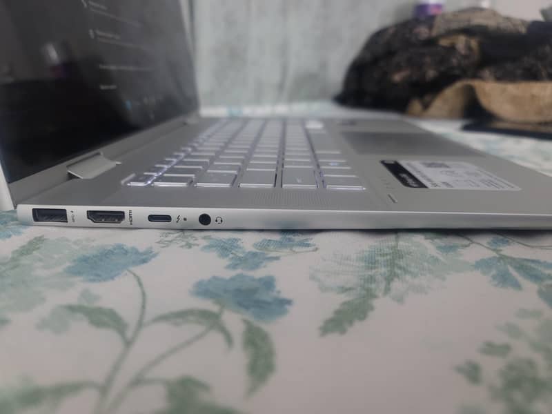HP envy 15.6 inch laptop. foldable - Laptops - 1109585931