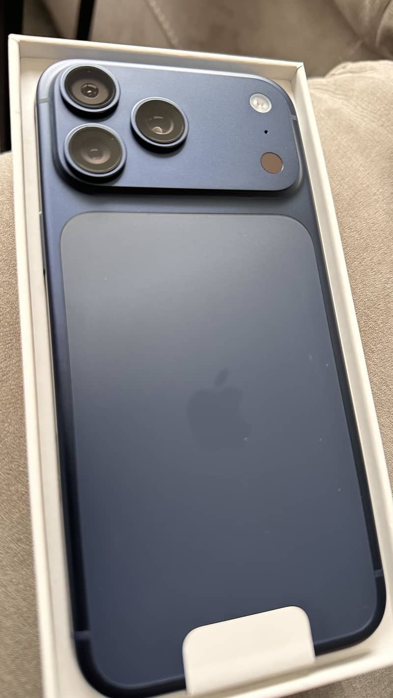 iPhone 17 Pro Max 256gb Physical Sim - Mobile Phones - 1109588904