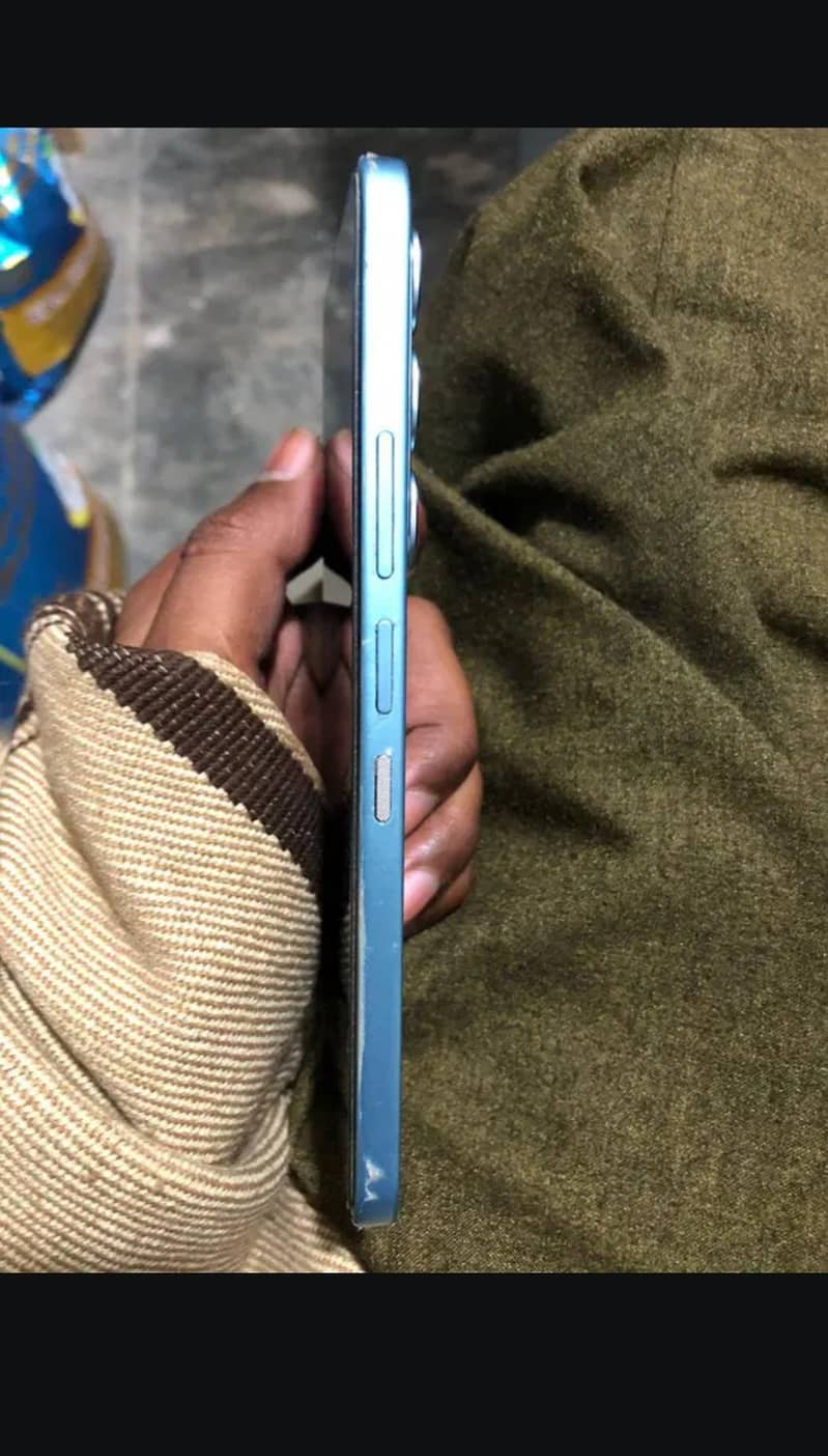 Infinix hot 60 pro complete box 8+8 128 - Mobile Phones - 1109606558