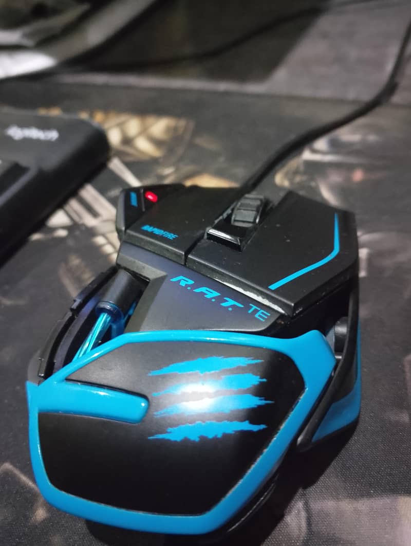 Gaming mouse - Computer Components - 1109608673