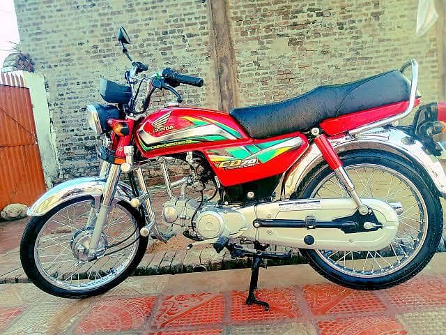 HONDA CD 70 , MODEL 2022, ISLAMABAD NUMBER - Standard - 1109613540