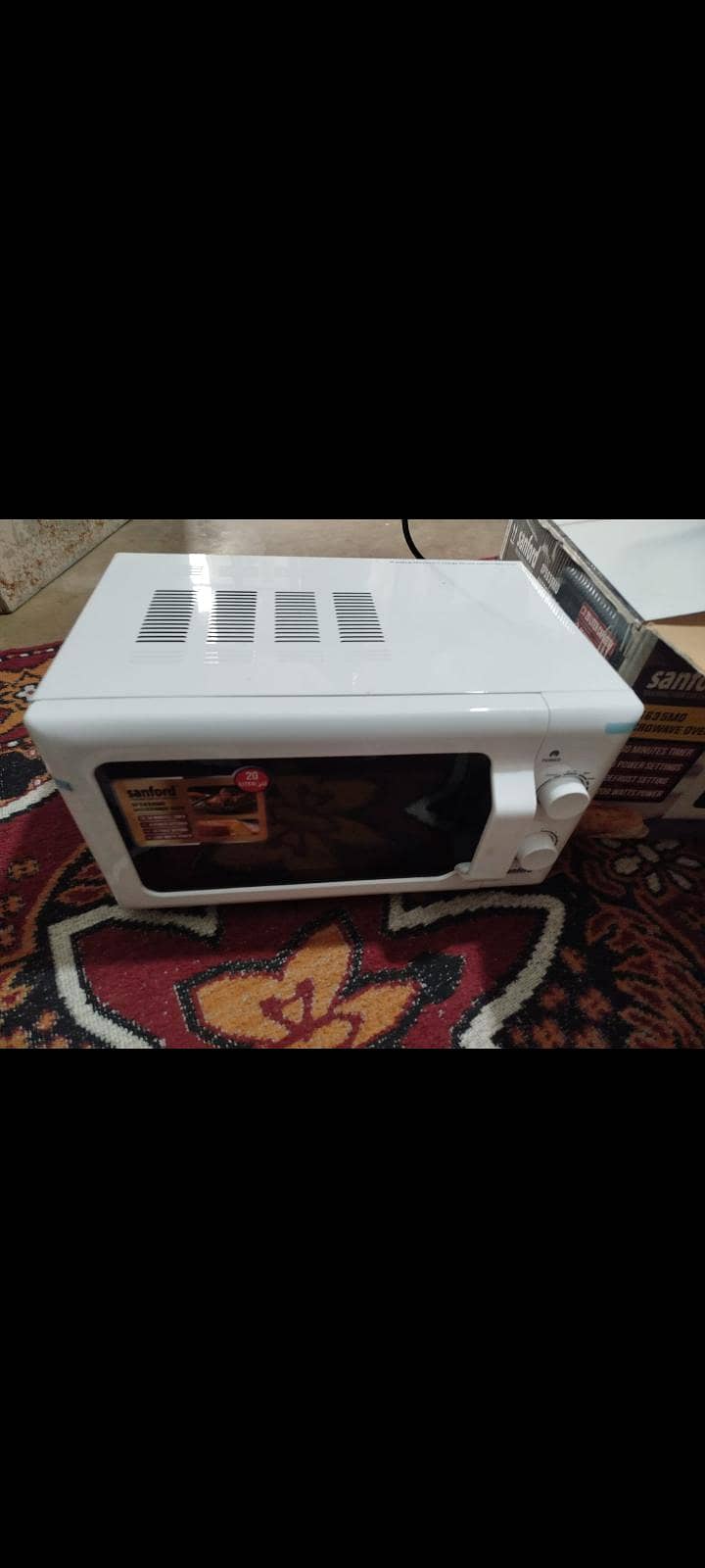 microwave - Other Household Items - 1109613784