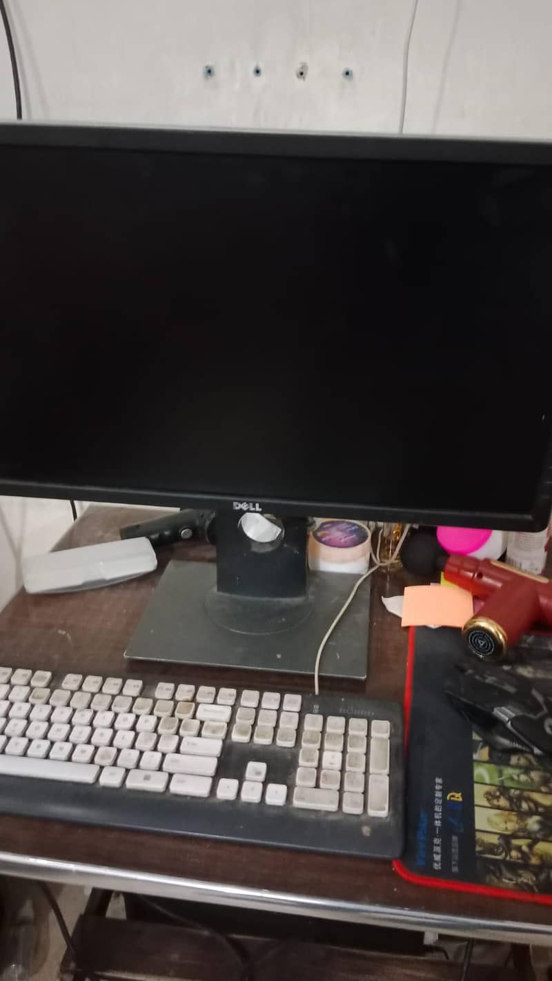 24 inch dell led monitor - Computer Components - 1109631858