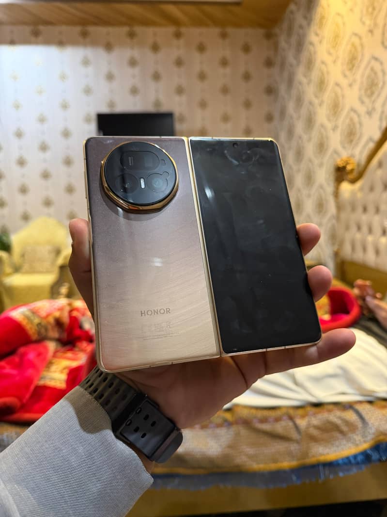 Honor Magic V5 Fold - Mobile Phones - 1109636356